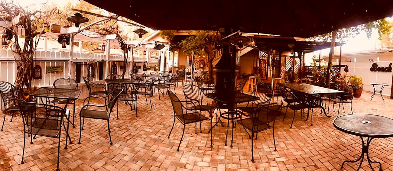 A Lowcountry Backyard Restaurant | TasteAtlas | Recommended authentic ...