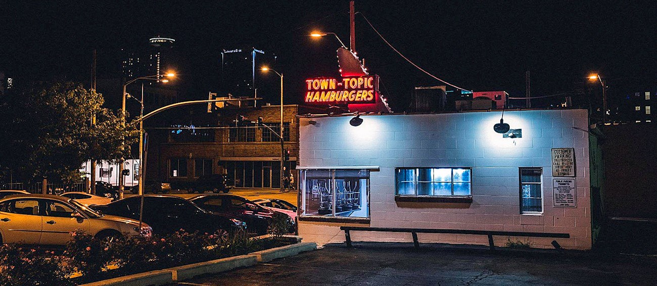 Town Topic Hamburgers Broadway | TasteAtlas | Recommended authentic ...